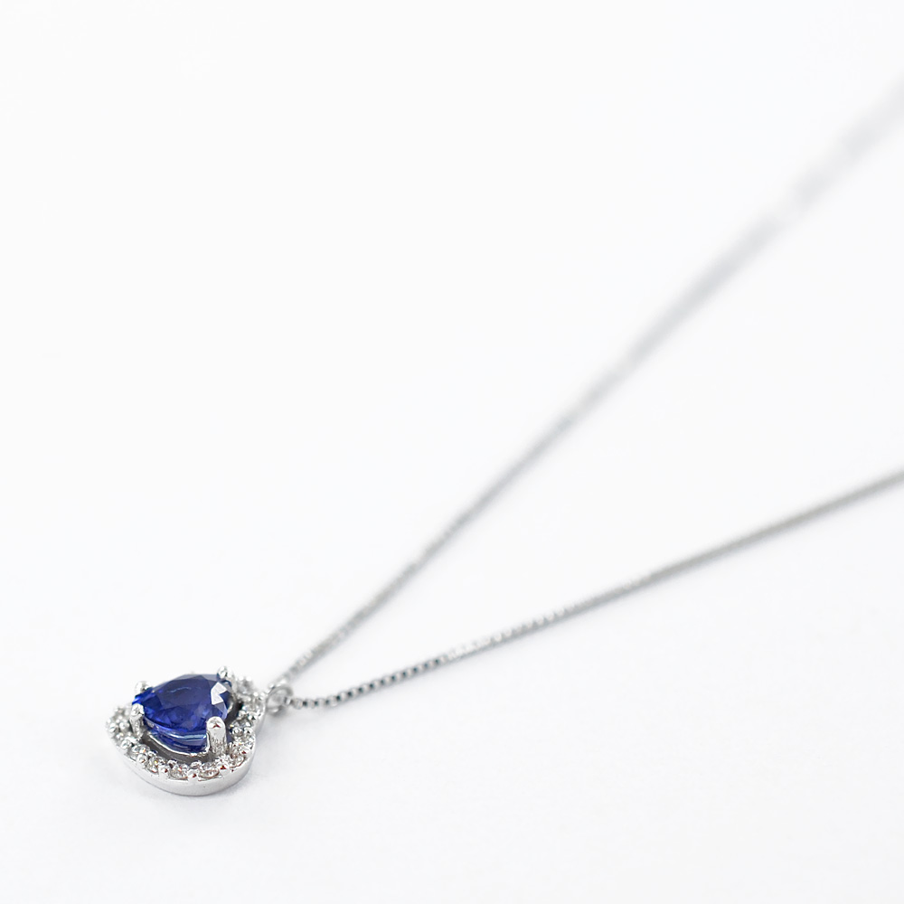 Collana con ciondolo Zaffiro a Cuore e diamanti | Gioielloro.it - La ... Collana con ciondolo Zaffiro a Cuore e diamanti | Gioielloro.it - La ...