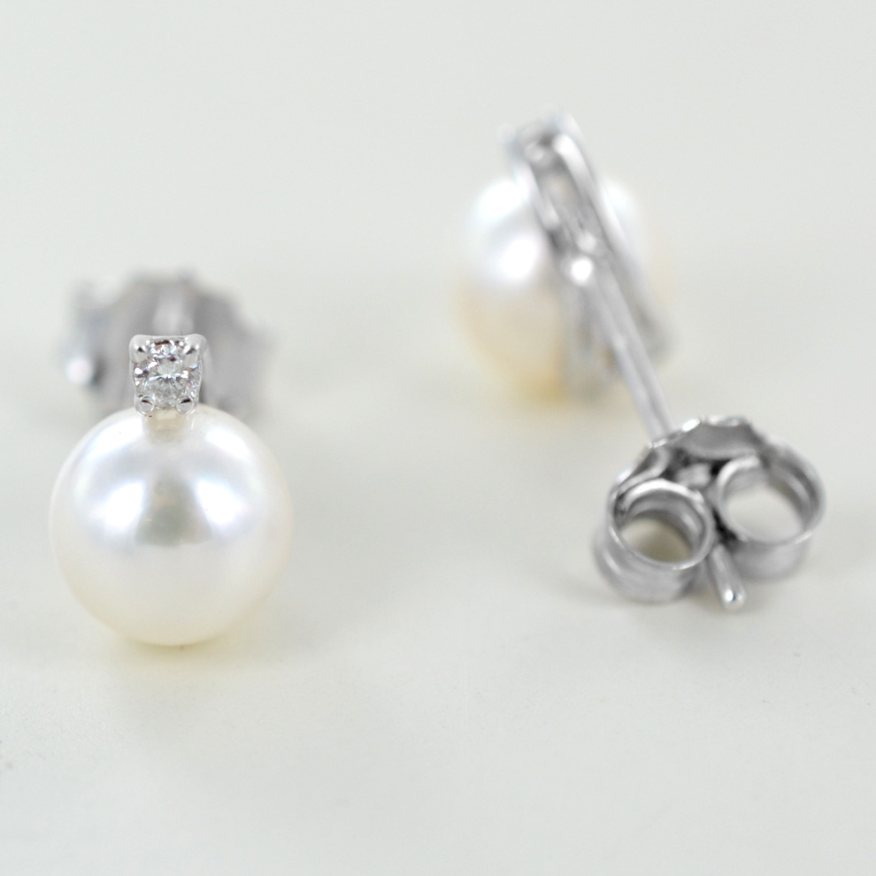 Orecchini di Perle Akoya 6.50 - 7.00 con Diamanti | Gioielloro.it - La ...