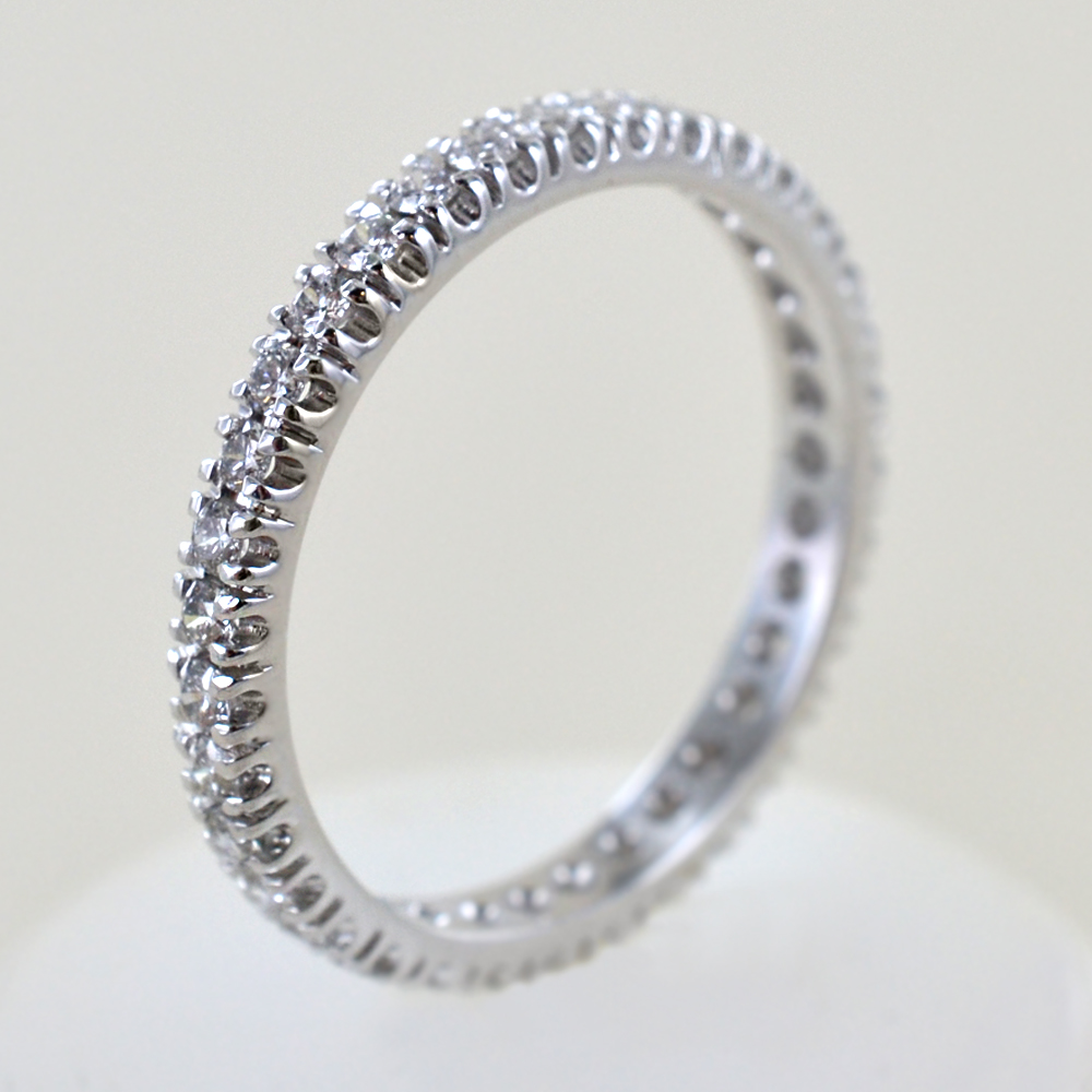 Anello Fede Eternity in oro e diamanti da oltre mezzo carato ...