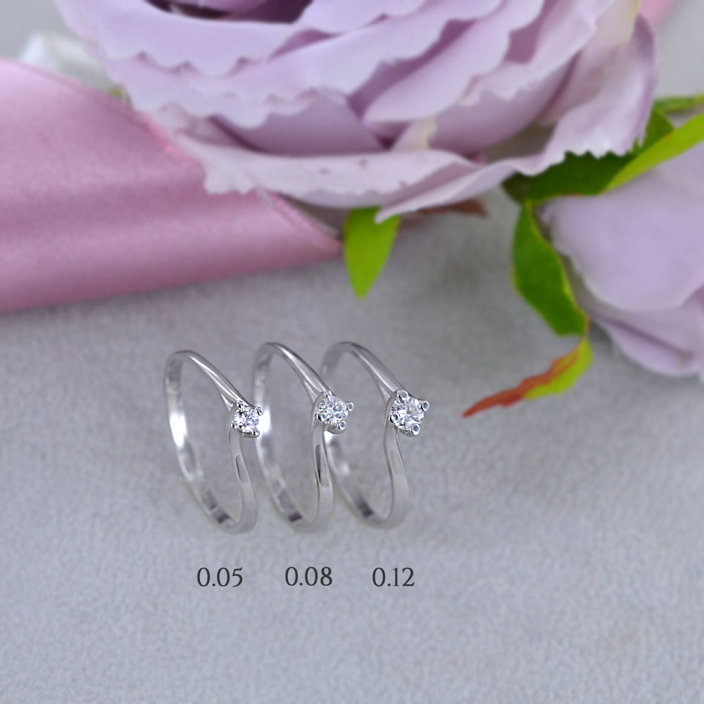 Anello solitario piccolo con diamante montatura Valentine 0.08 carati ...